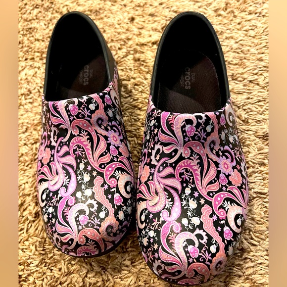 CROCS | Shoes | Crocs Wear To Work 6 | Poshmark